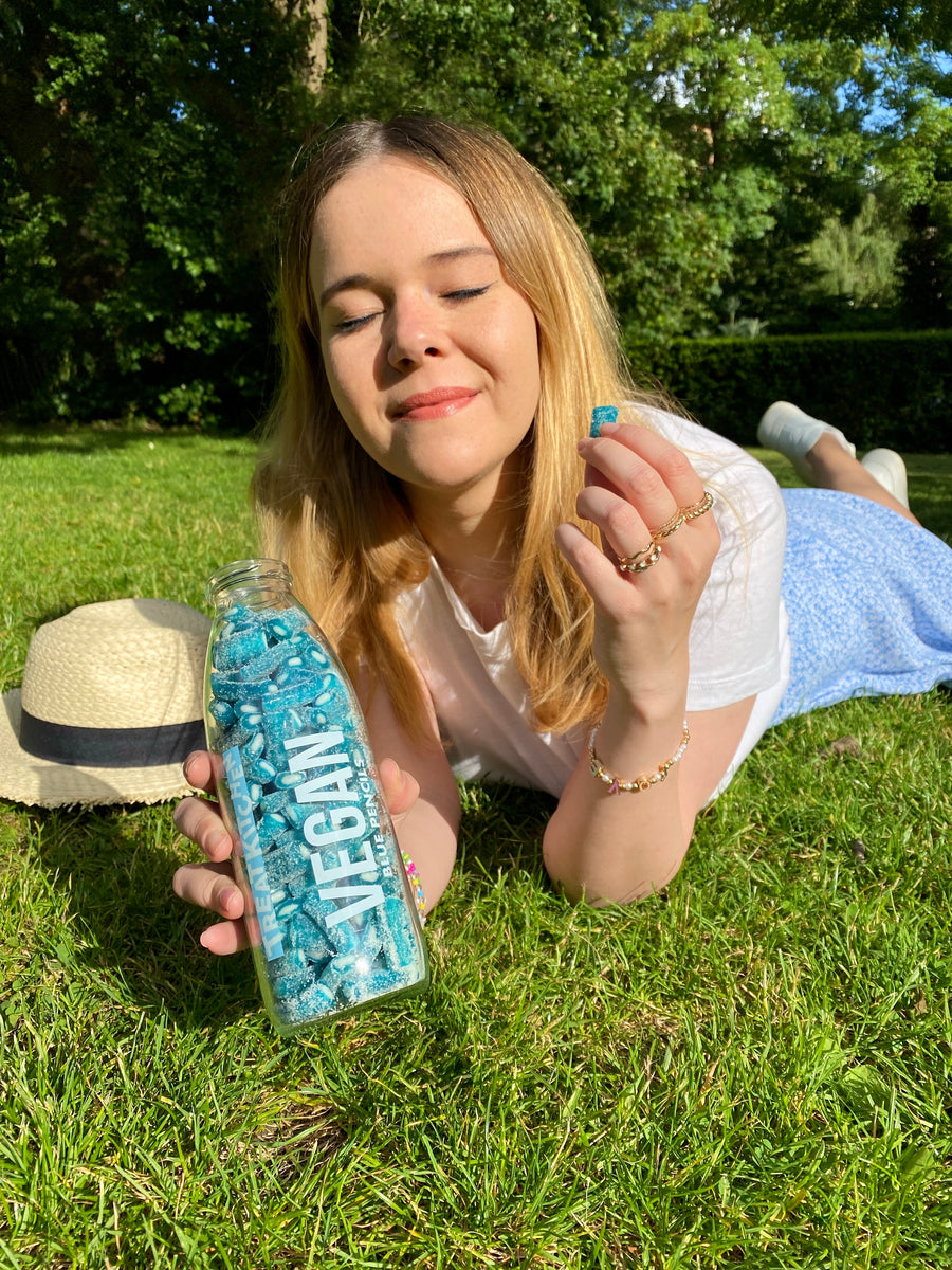 Vegan - Fizzy Blue Raspberry Pencils Sweets in Bottle, 380g – Treat Kitchen